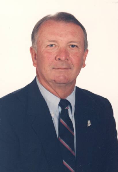 Gordon McCain - Indiana High School Swimming and Diving Hall of Fame